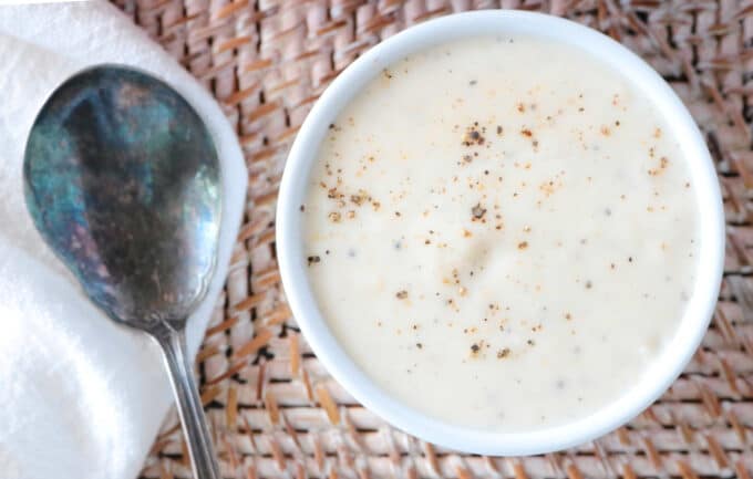 Homemade Country Gravy Recipe (10-Minute Recipe!)