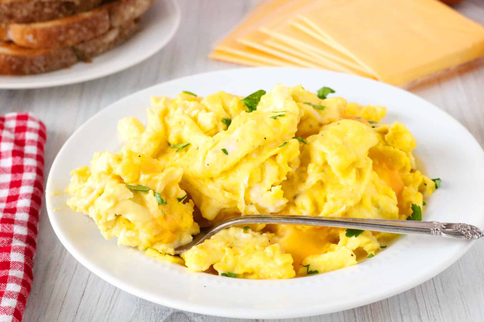 Scrambled Eggs With Cheese - The Anthony Kitchen