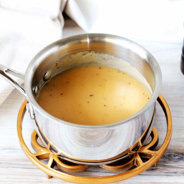 Easy Homemade Gravy Recipe (from Scratch)