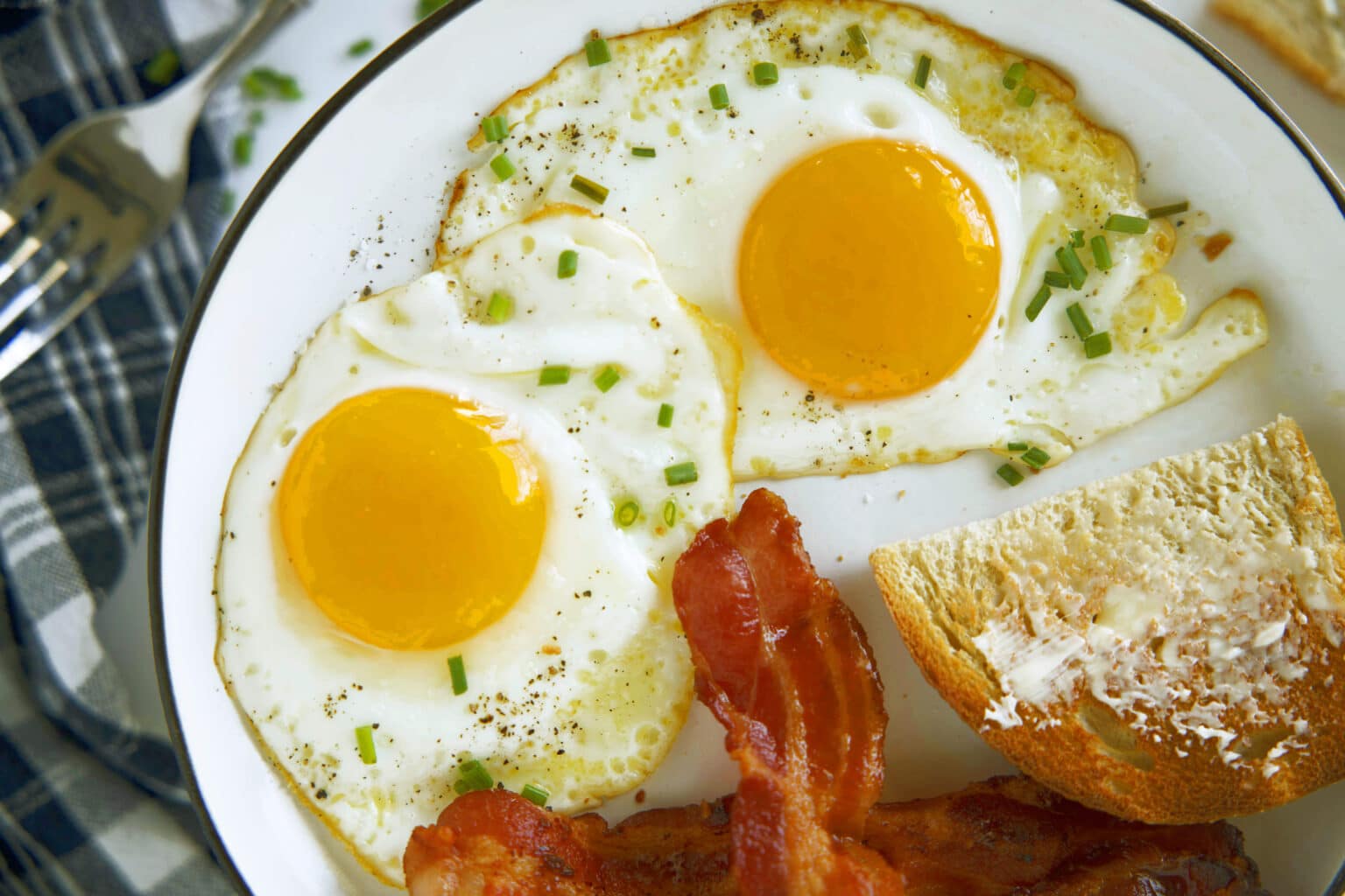 Sunny Side Up Eggs Recipe - The Anthony Kitchen