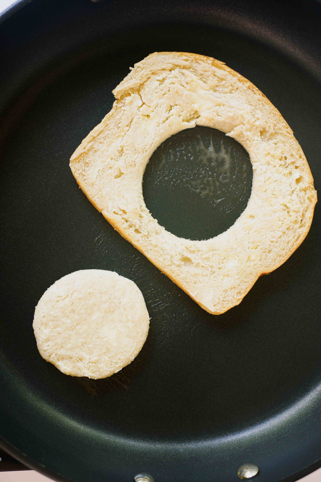 Eggs In a Basket - Easy Recipe! - The Anthony Kitchen