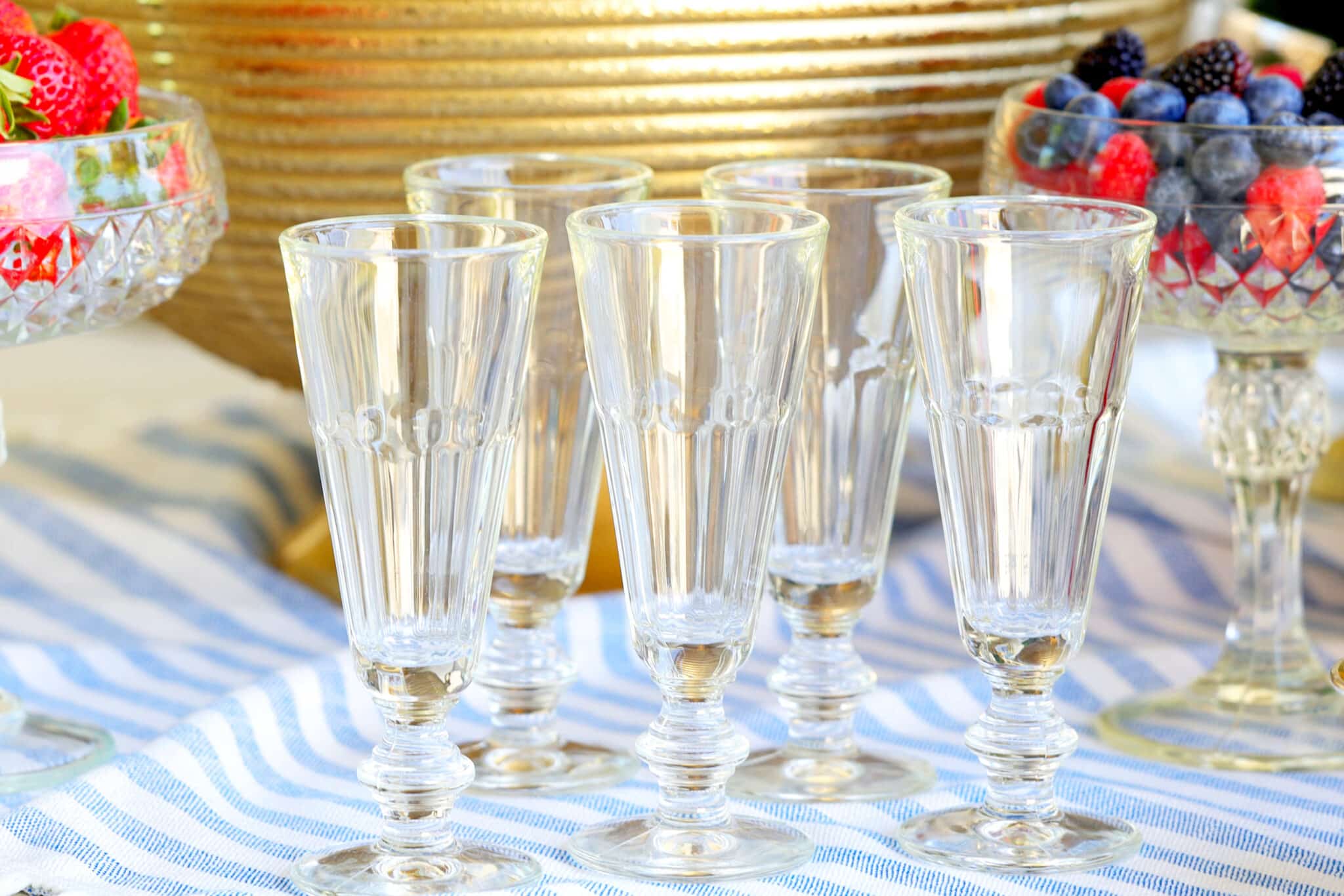 The Ultimate Mimosa Bar Guide (for Effortlessly Easy Hosting!)