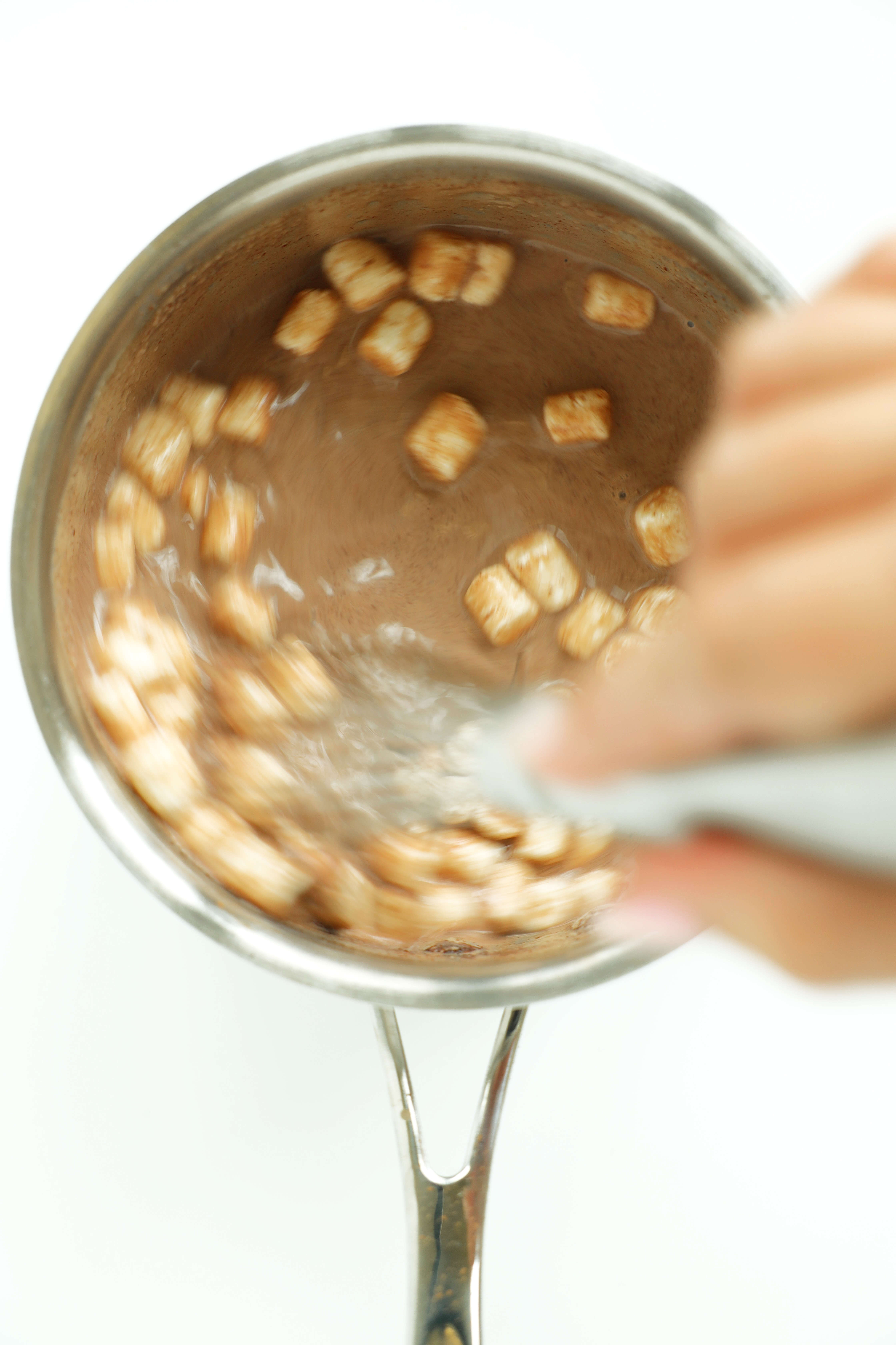 Hot Chocolate with Marshmallows (10-Minute Stovetop Recipe)
