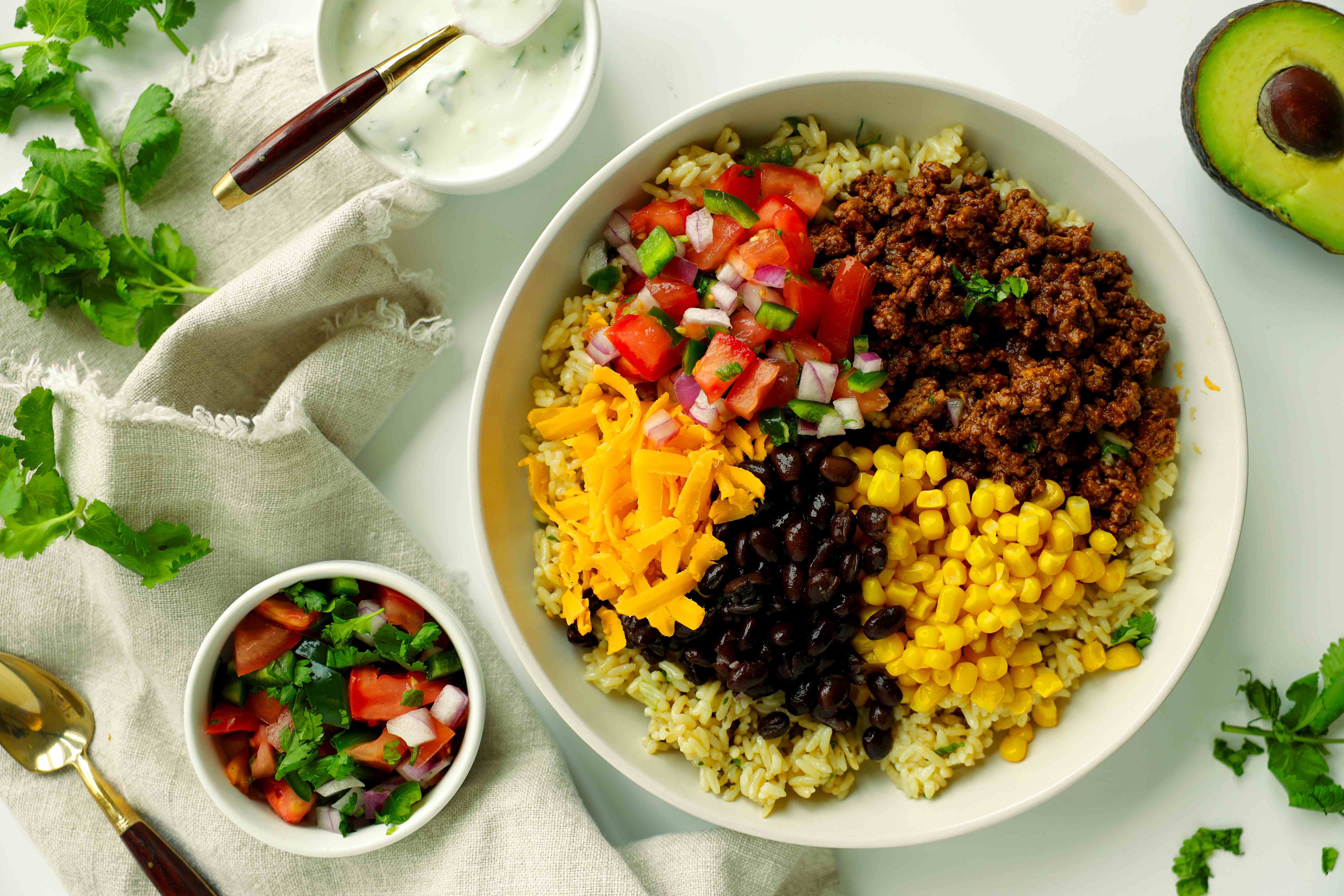 Taco Bowls (Easy Beef Taco Bowl in 20 Minutes)